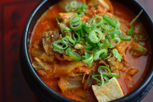 Resep Kimchi Jjigae, Sup Khas Korea yang Menyehatkan - TIKTAK.ID
