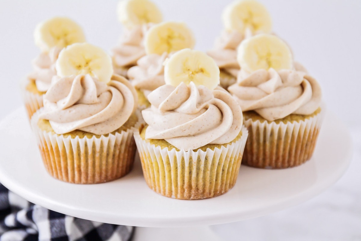 Resep Cupcake Pisang dengan Buttercream dan Karamel - TIKTAK.ID