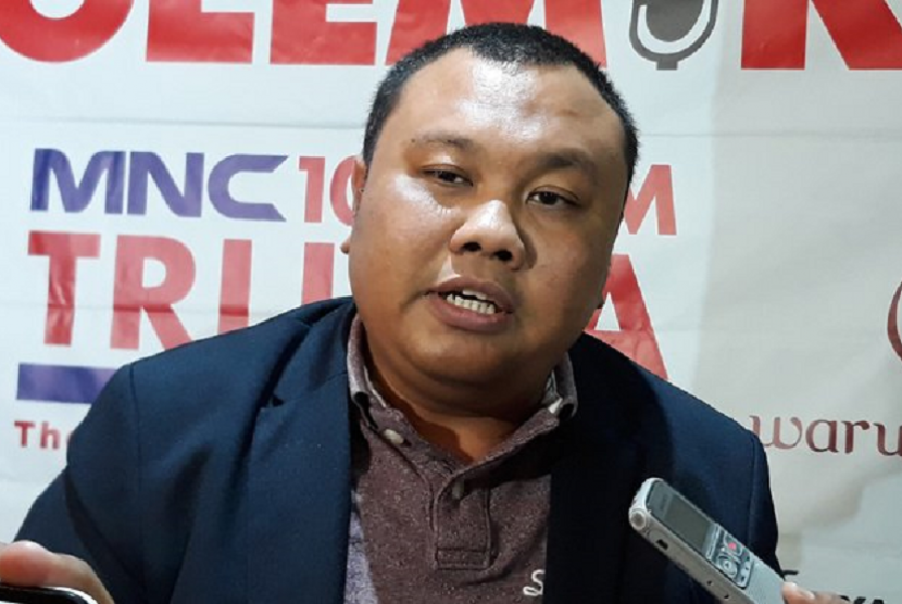Diskusi 'Ekonomi Politik Pandemi', Pengamat Sorot Kinerja Menteri ...