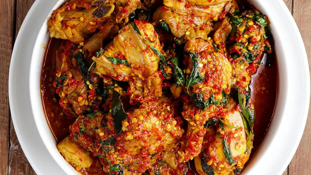 Resep Ayam Kemangi Pedas Khas Sunda - TIKTAK.ID