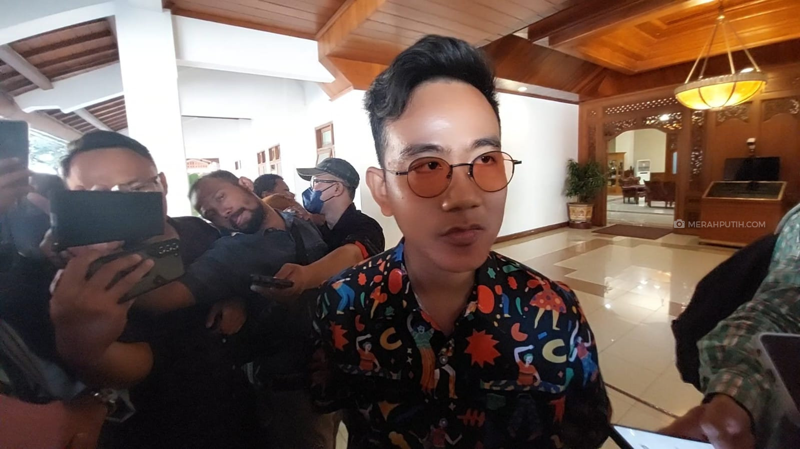 Ditugasi Jadi Jurkam Ganjar, Gibran Bakal Safari ke Berbagai Daerah - TIKTAK.ID