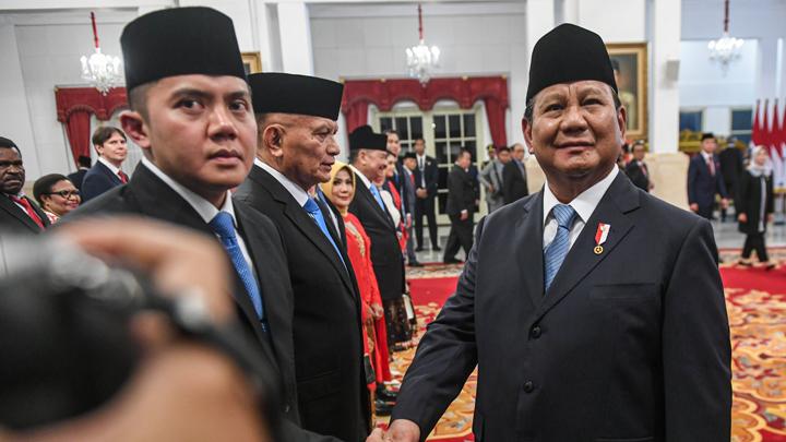 Sosok Mayor Teddy, Ajudan Prabowo yang Naik Level Jadi Sekretaris Kabinet Merah Putih - TIKTAK.ID